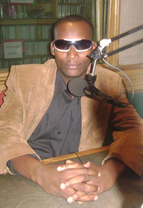 MediaMax Journalist Mucheru Kaboi Attacked By Clients - Kenyans.co.ke