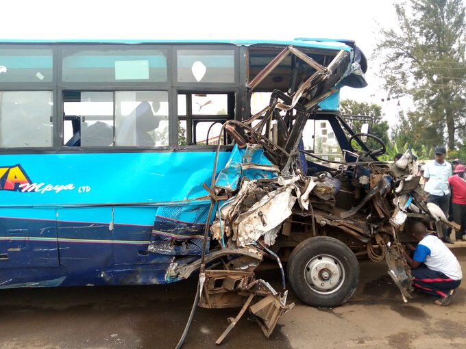 Kenya Mpya Bus Involved in Grisly Accident - Kenyans.co.ke