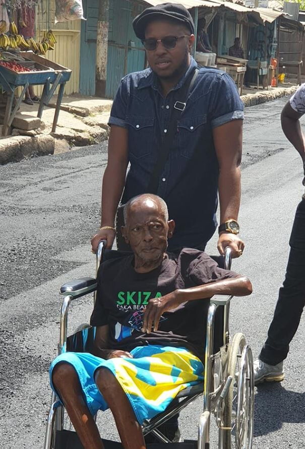 MP Breaks Down While Announcing Father's Death - Kenyans.co.ke