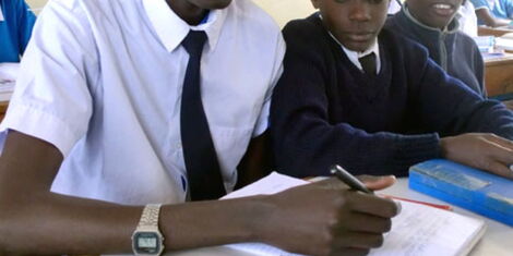 Gov Paul Chepkwony Visits Kericho High School in Uniform - Kenyans.co.ke